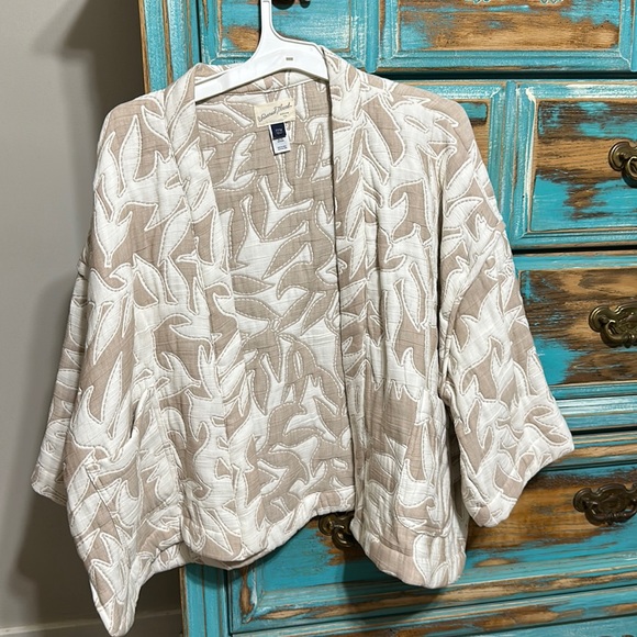 Universal Thread | Tops | Universal Threads | Poshmark